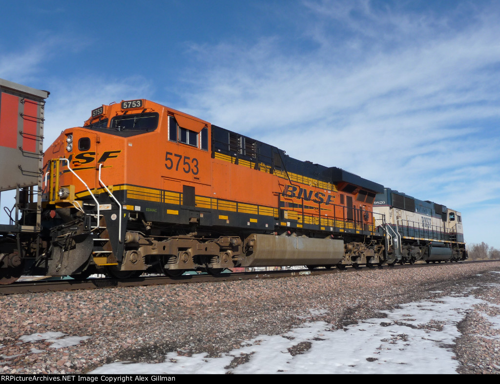 BNSF 5753 Westbound